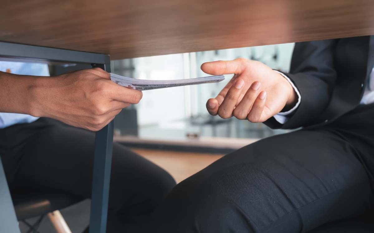 BRIBERY & ANTI-BRIBERY